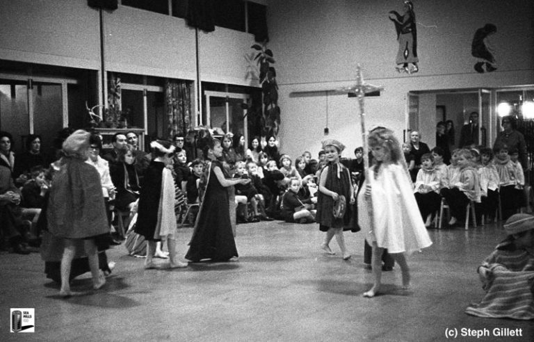 A Walk around Sea Mills Garden Suburb - Hallen Drive - Sea Mills 100 Museum